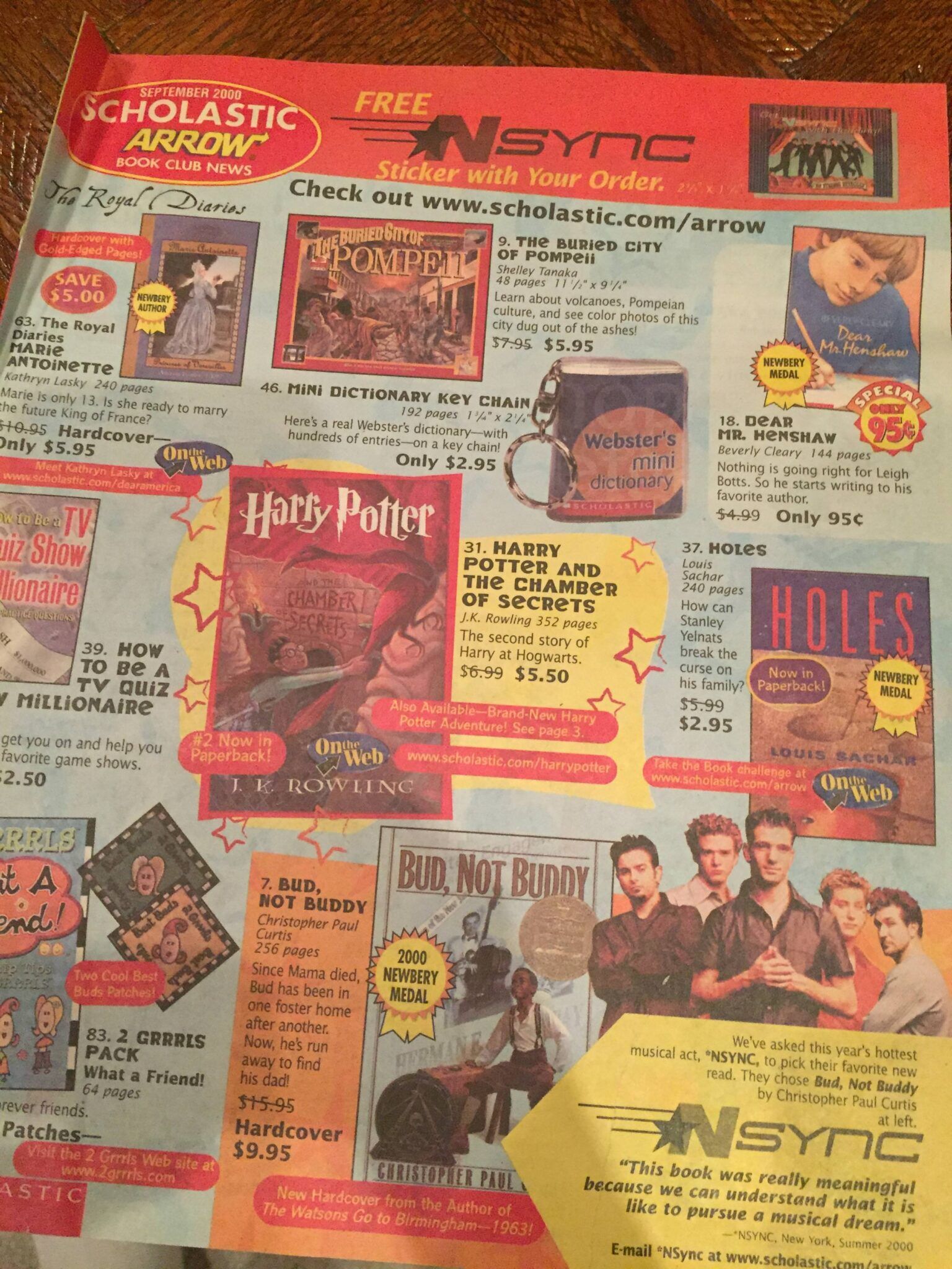 15 Nostalgic Photos of The Scholastic Book Fair - Bring Back Dialup