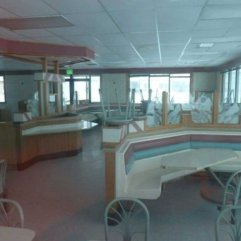 This Abandoned McDonald's Is a Nostalgic 1993 Time Capsule