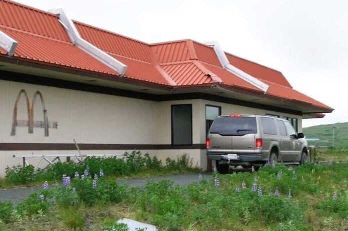 This Abandoned McDonald's Is a Nostalgic 1993 Time Capsule