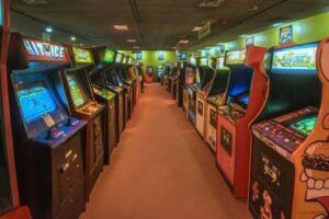 Vintage Photos of 1980s Arcades That Will Take You Back